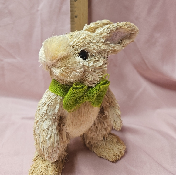 Source Unknown | Holiday | Easter Spring Straw Sisal Dried Grass Bunny ...